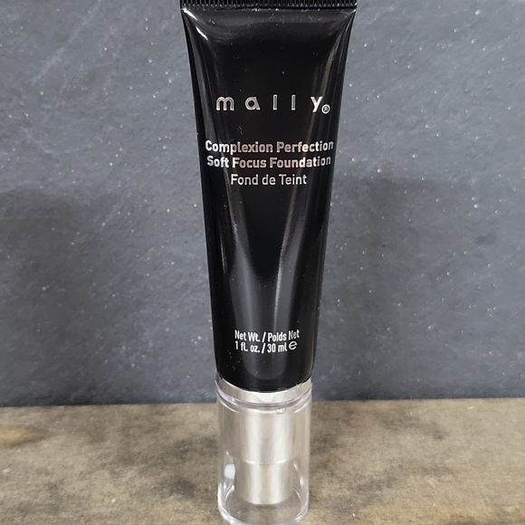 Mally Beauty | Makeup | Mally Soft Focus Foundation Light | Poshmark